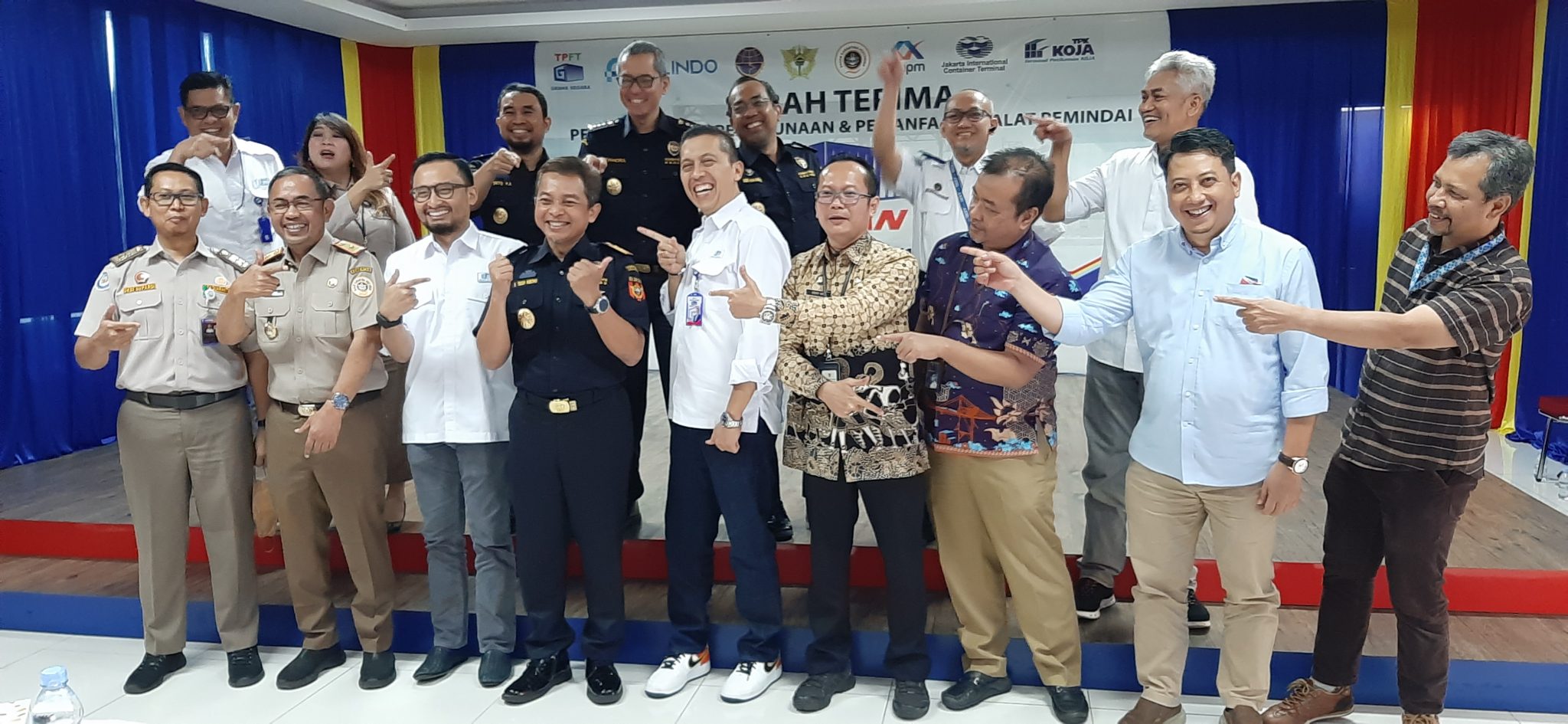 TPFT Graha Segara Serahkan Pengoperasian Alat Pemindai Kontainer ke Bea ...